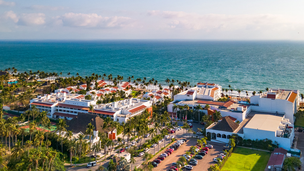 Accor Family All-Inclusive Resort in Mexico | Marival Emotions Resort ...