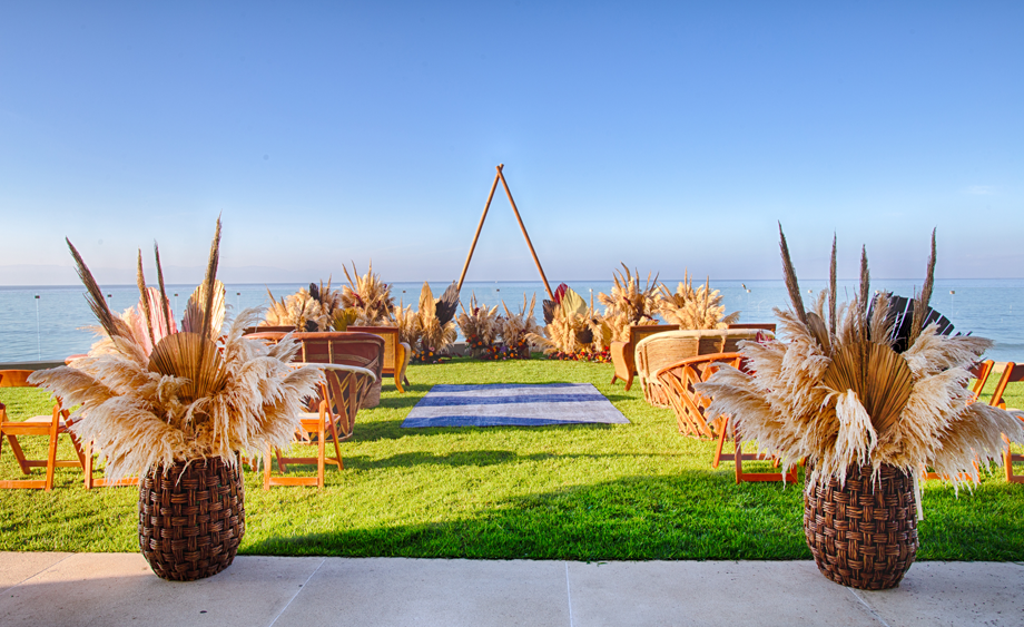 Explore all Weddings by Marival perks